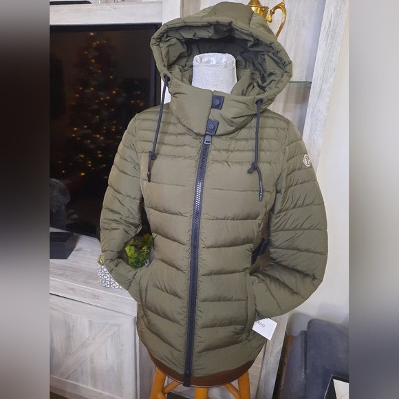 Bernardo | Jackets & Coats | Bernardo Puffers Jacket Olive Green Size ...